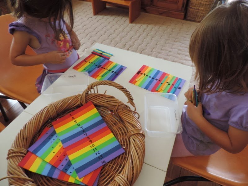 Rainbow colour & number sort and sequence game - Easy DIY! - The ...