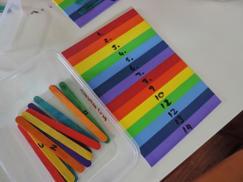 Rainbow colour & number sort and sequence game - Easy DIY! - The ...