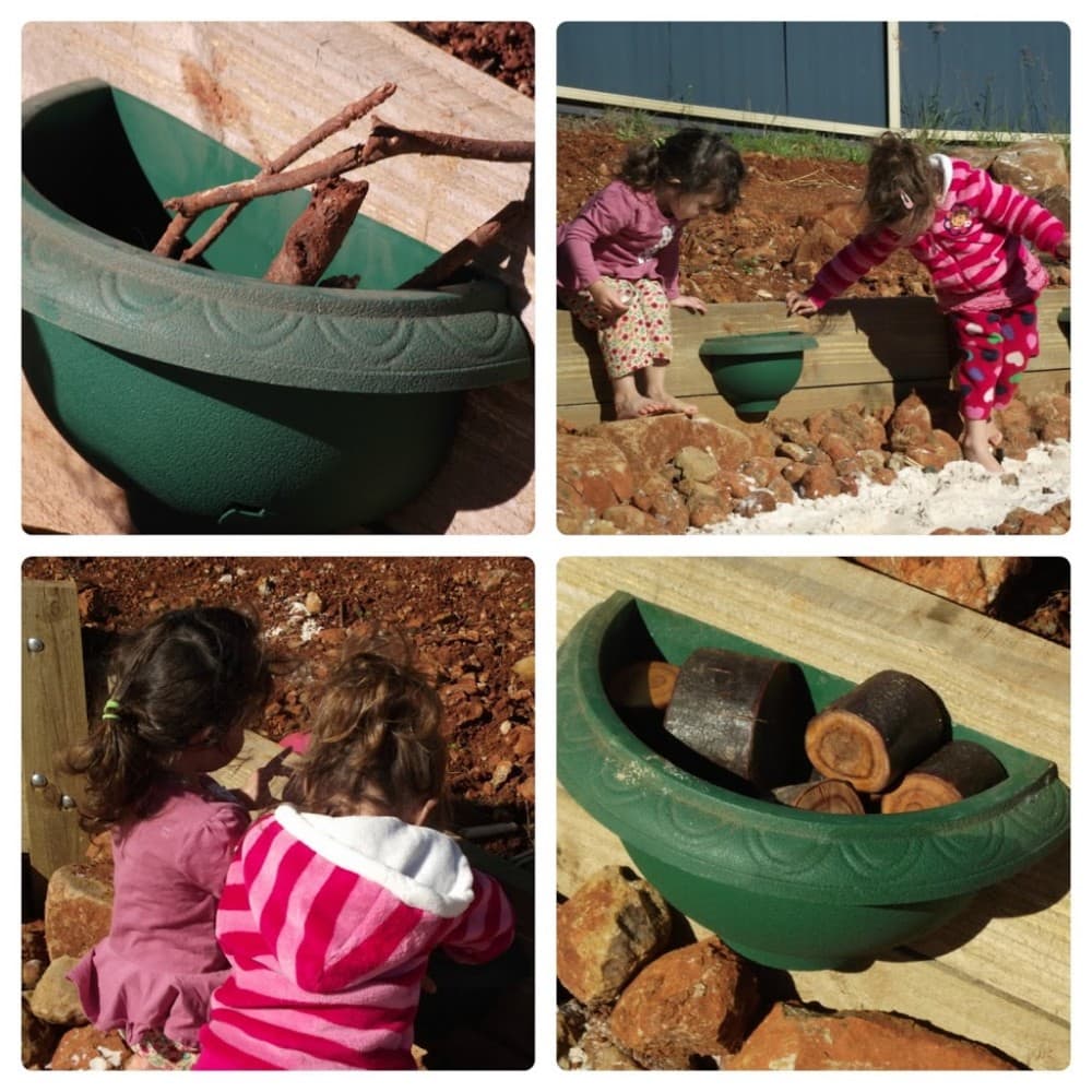 How to use open ended play materials & loose parts outdoors.